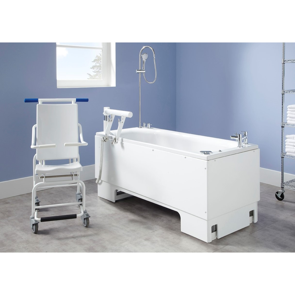 Excel 600 Height Adjustable Bath with Powered Seat | CLH Healthcare